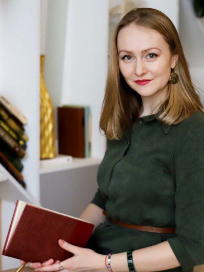 На фото Юлия Винокурова