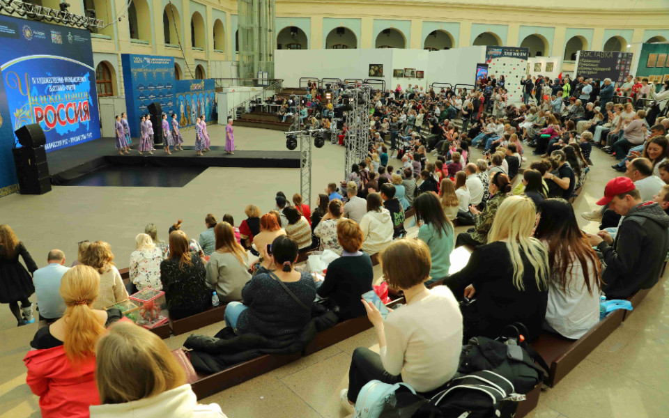 Кинофестиваль La Boheme Cinema стартовал в Старом Гостином дворе в ...
