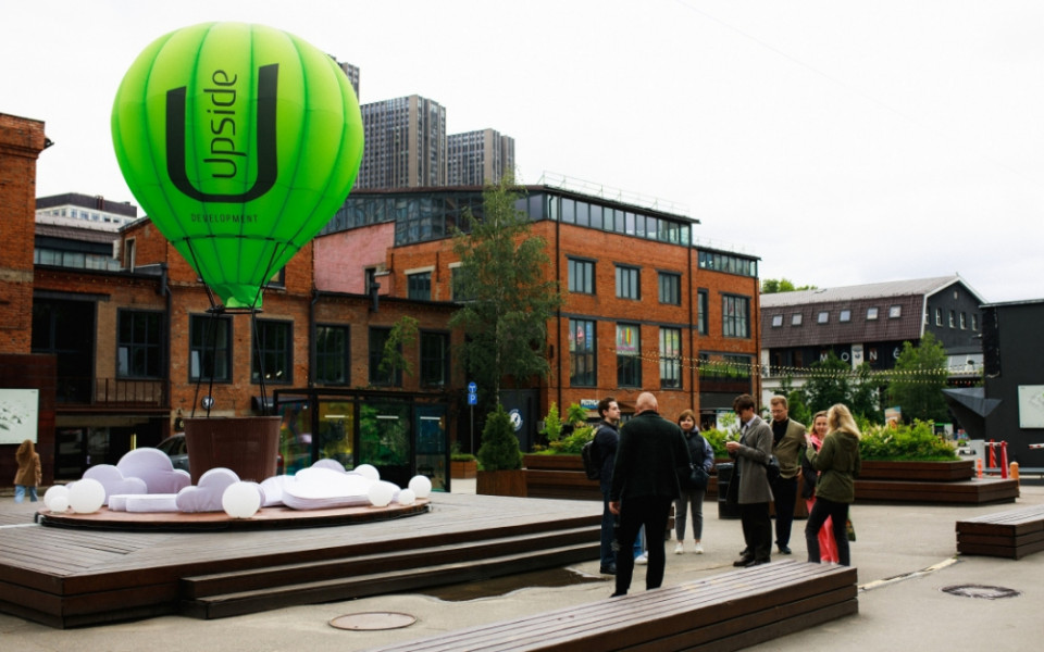 Арт-объект «Шар» от Upside Development появился на дизайн-заводе «Флакон» | РБК Компании